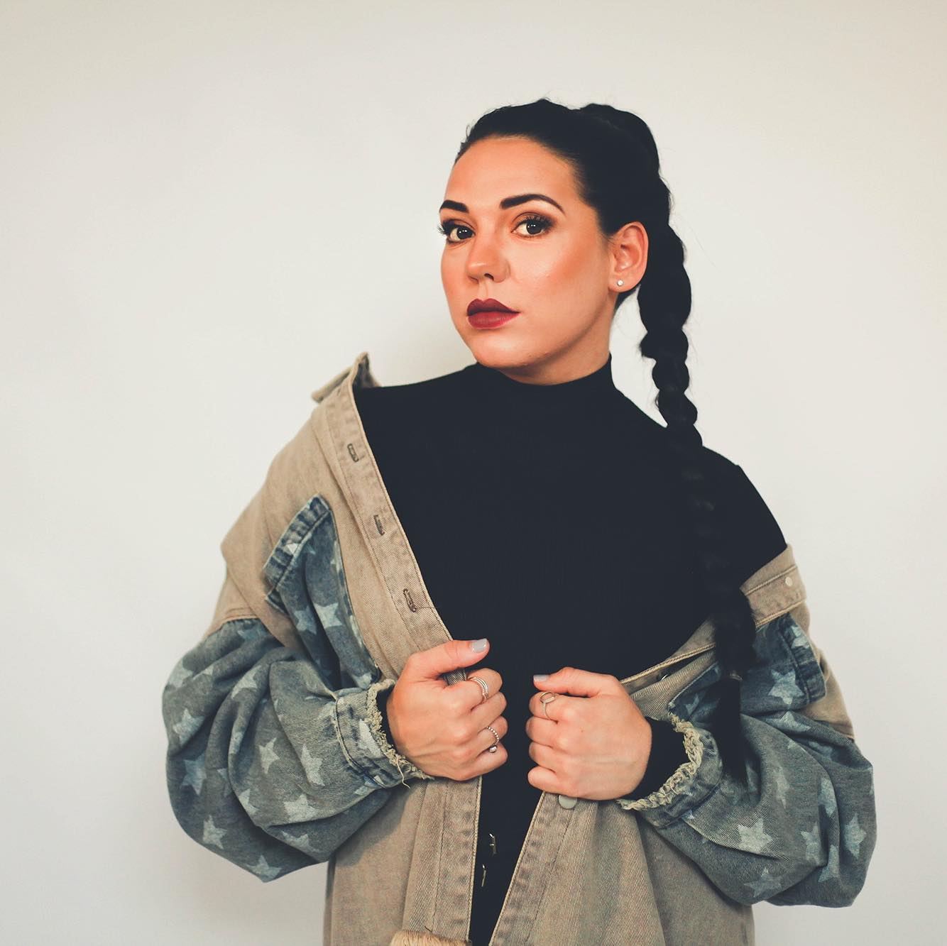 Artist Profile: Jade Helliwell | Country Music